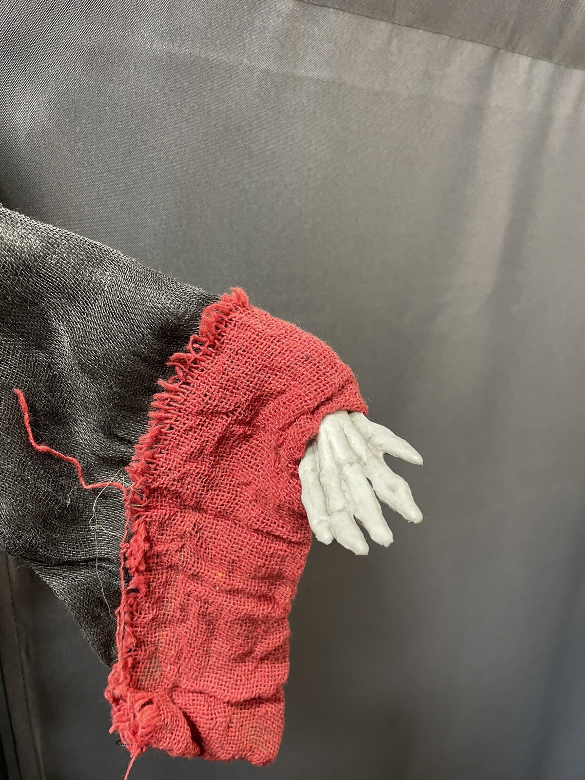 Halloween Red Eyes Hooded Skeleton Creepy Creature BENDABLE | eBay