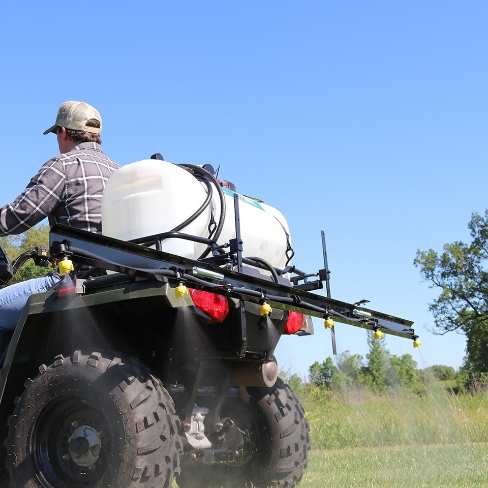 Master MFG 25 Gallon ATV Broadcast Sprayer - 2.2GPM, 10' Swath, 70 PSI ...