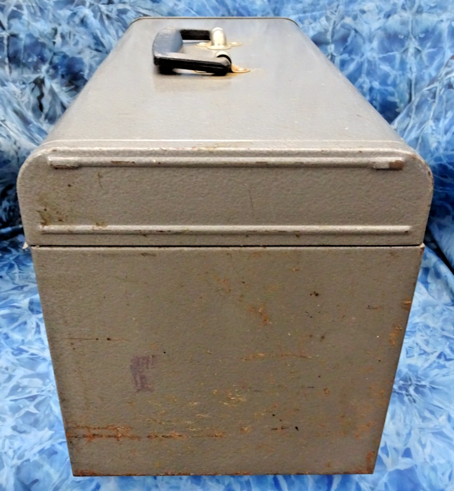 VINTAGE CRAFTSMAN CROWN LOGO METAL TOOLBOX with TRAY 18"L x 9"H x 8"W ...