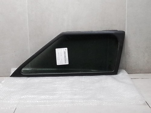 MERCEDES SPRINTER RIGHT FRONT 1/4 DOOR GLASS VS30, 05/18 | eBay Australia