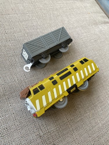 2004 DIESEL 10 Thomas & Friends LIMITED Trackmaster Motorized Train ...