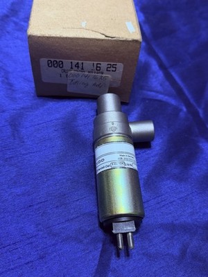 Mercedes Benz W126 560 SEC 560SEL 560SL Idle Air Control Valve NOS ...