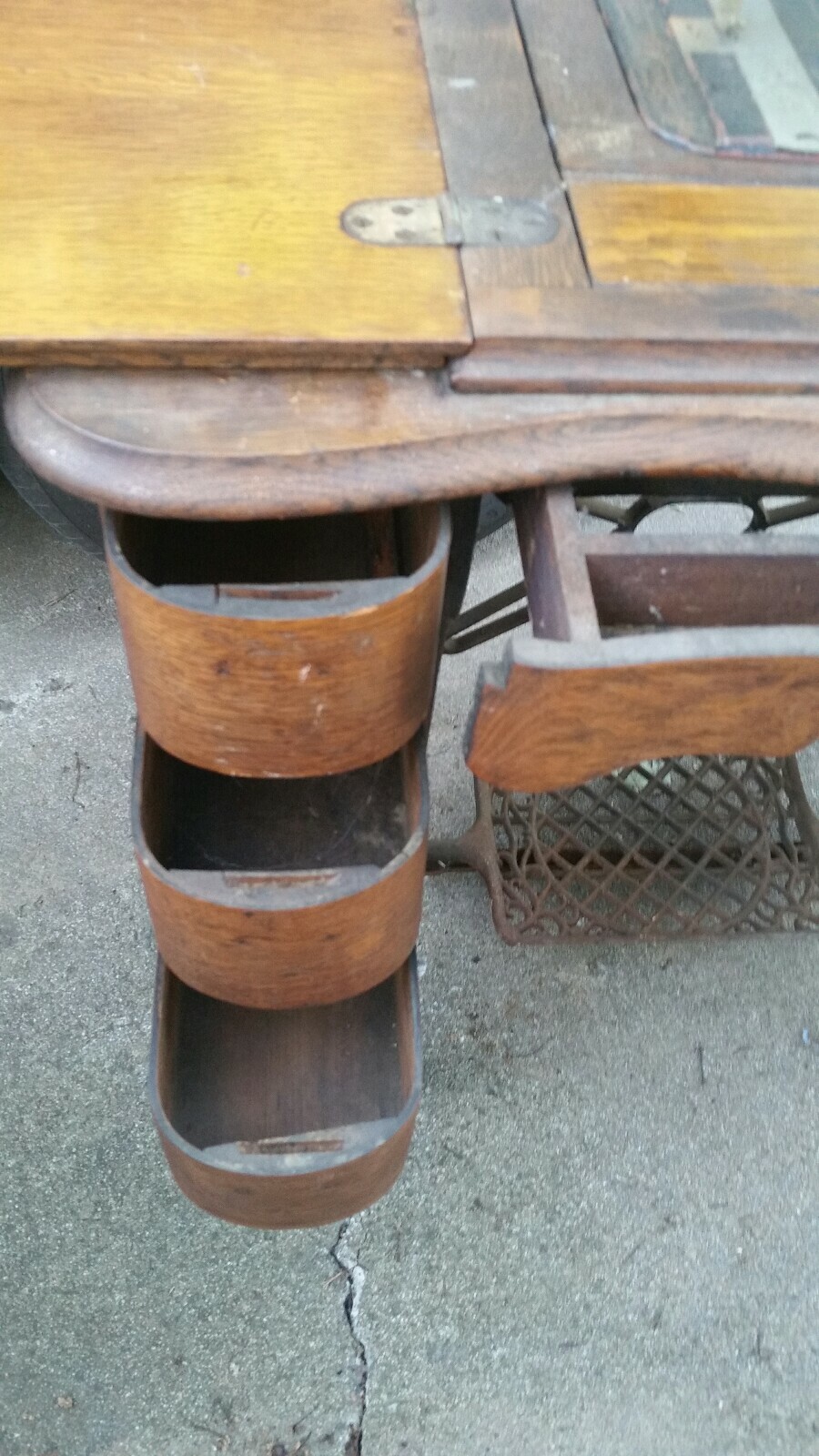 ANTIQUE Minnesota Model A Sewing Machine with cabinet/base | eBay