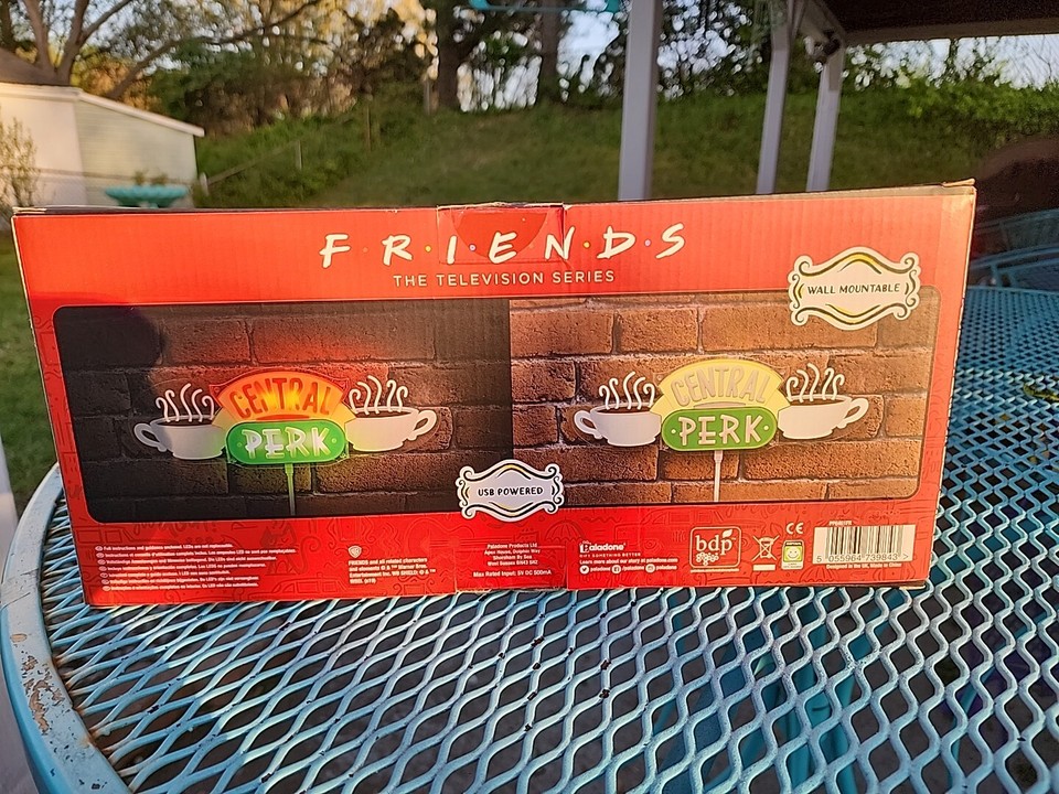 Friends Central Perk LED Neon Light Sign USB Wall Mountable NEW ...