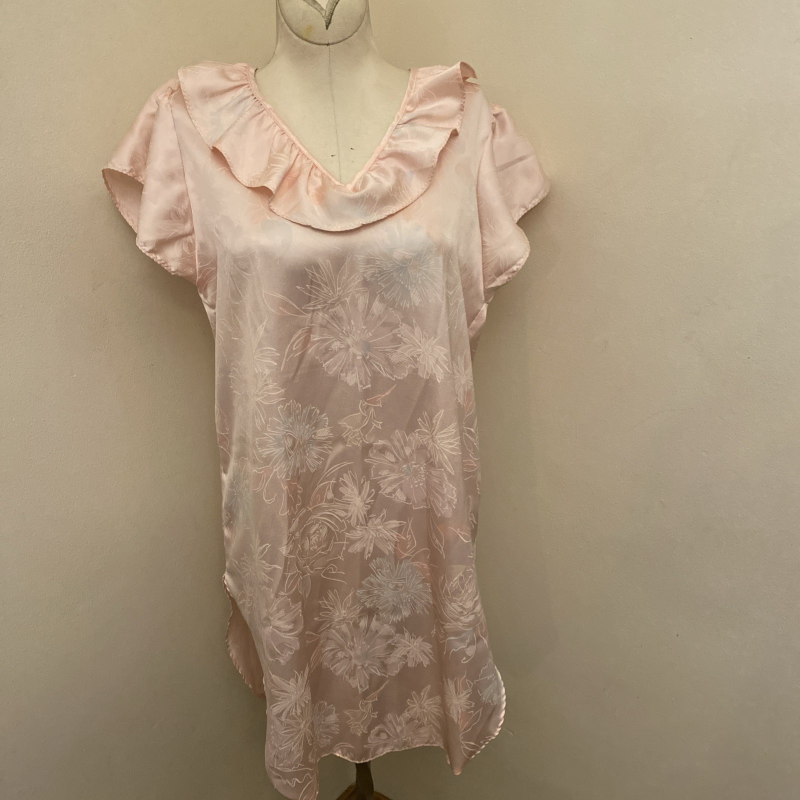 Jaclyn Smith Short Pink Satin Floral Nightgown’s Sz. … - Gem