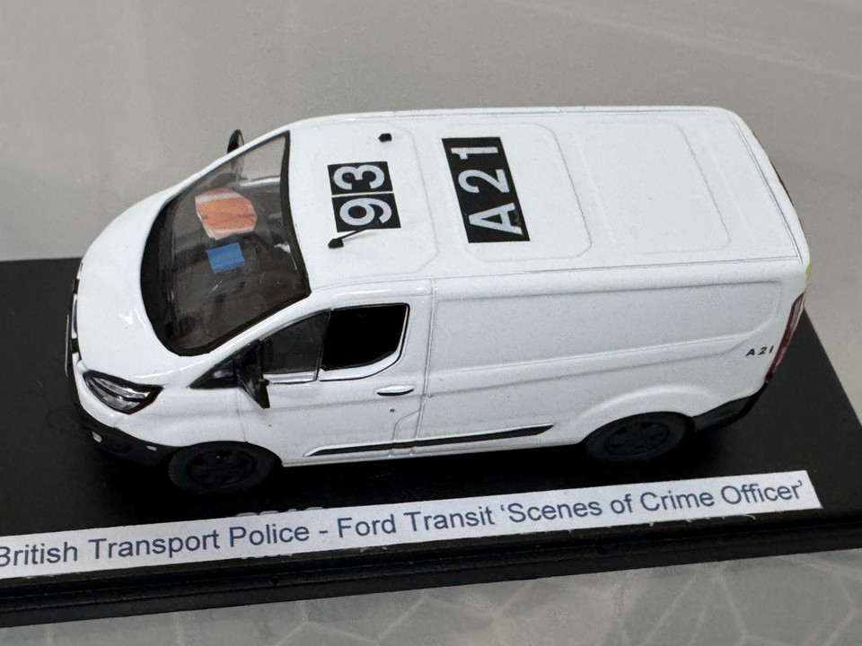 British Transport Police Ford Transit Van Code 3 Police Model 1:43 SOCO ...