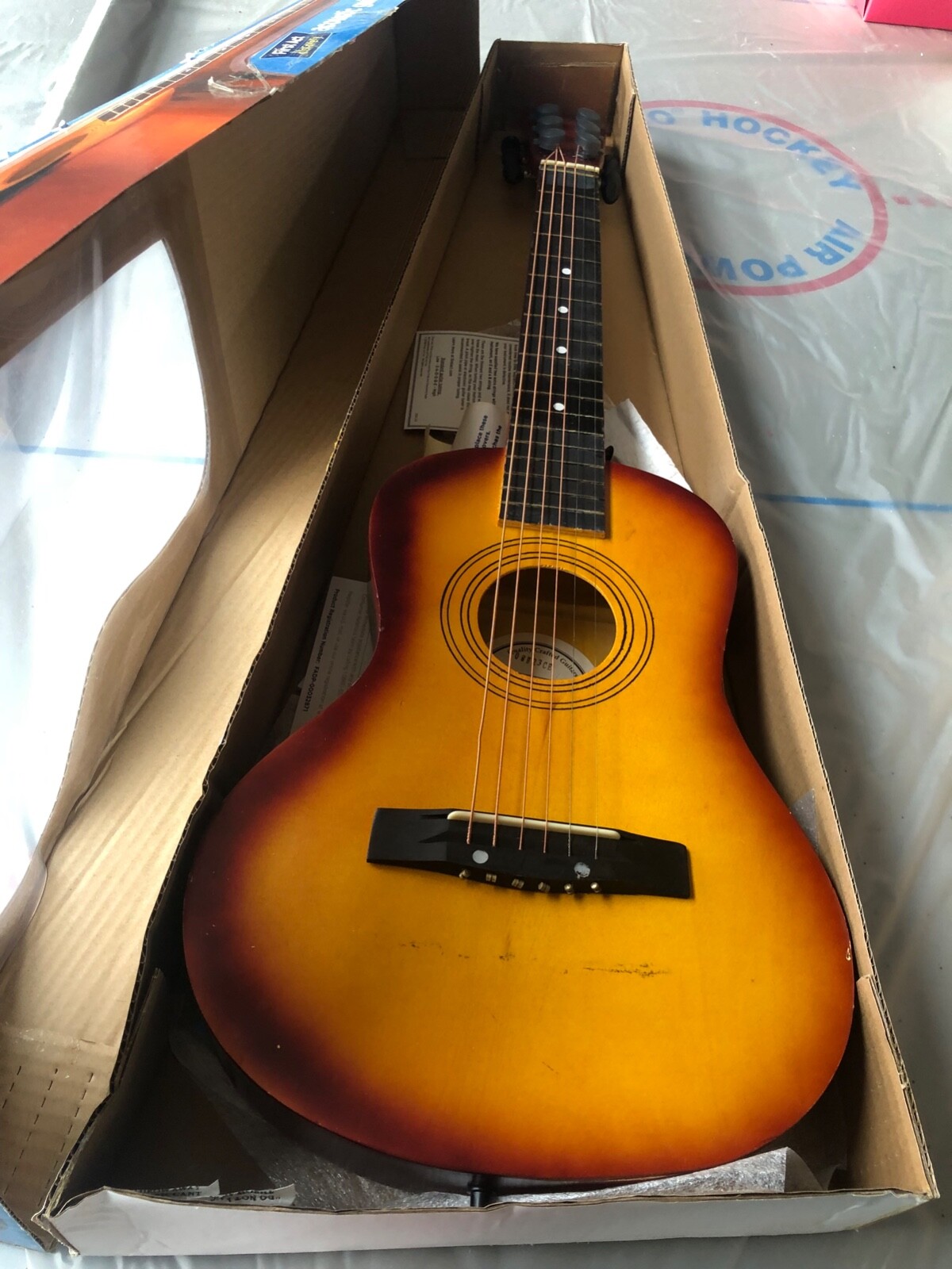 First Act Discovery Acoustic Guitar "2008" RARE AGES 7+ *NEVER BEEN ...