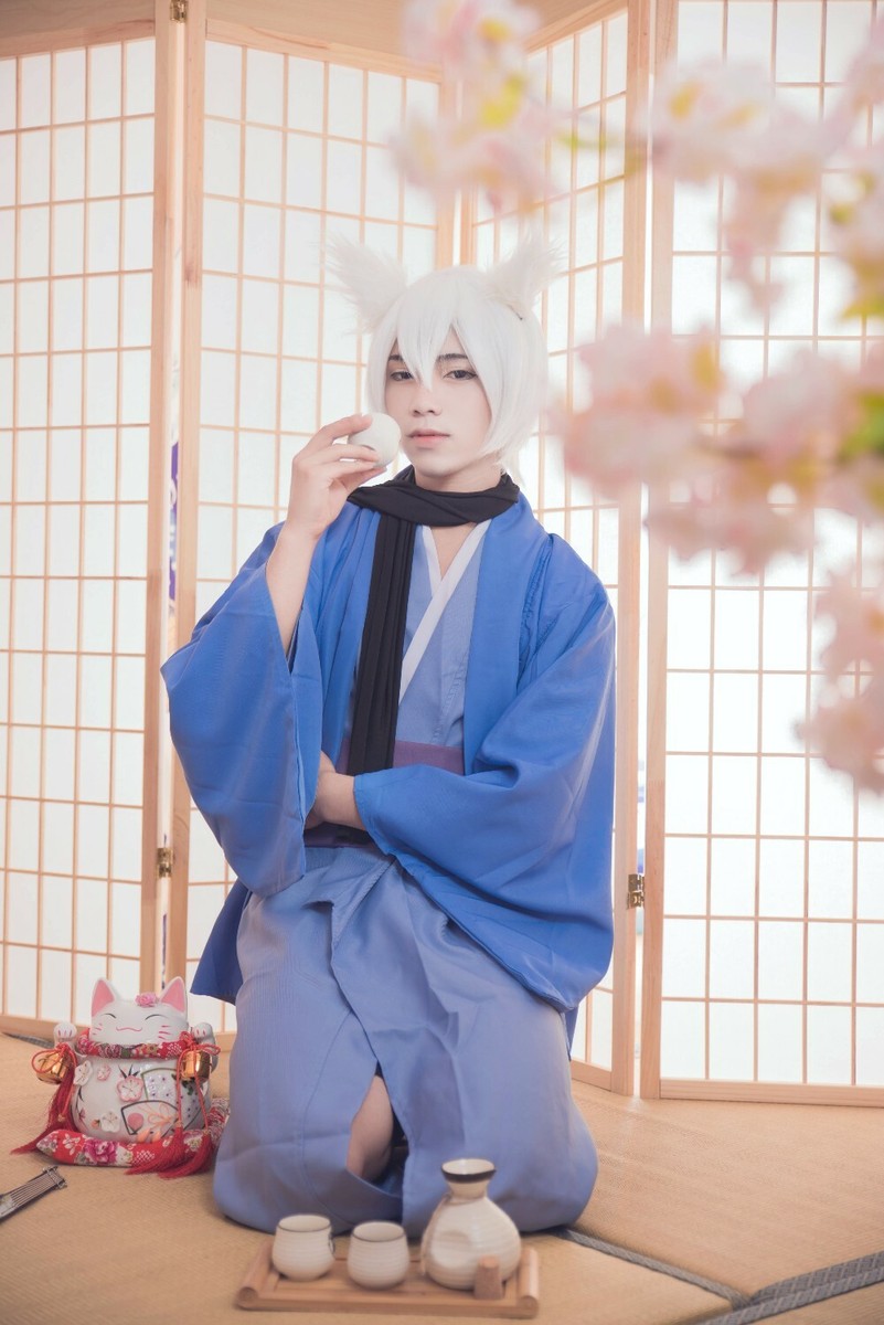 Tomoe Kamisama Cosplay