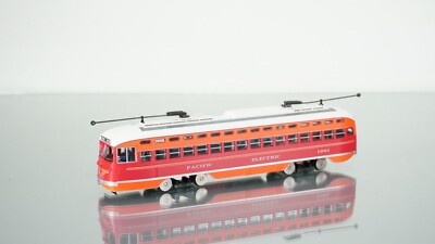 Bowser PCC Streetcar Pacific Eletric 1061 HO scale | eBay