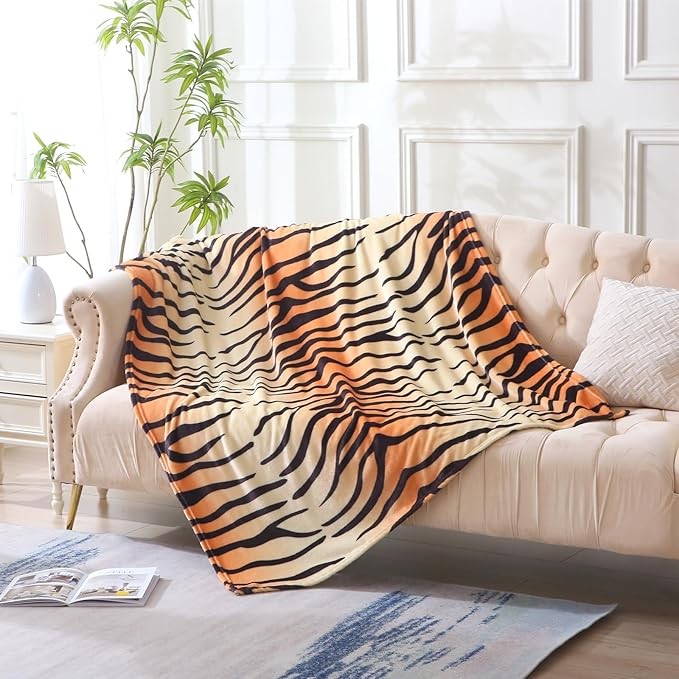 Malaysian Tiger And National Flag Hooded Blanket With Royal Gold And ...