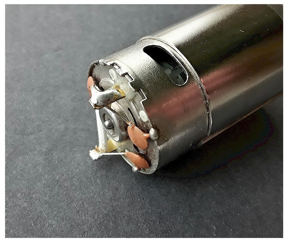 Dynamite Pro Boat Tazer 390 Motor 22T DYNS1211 Alpha Patrol Boat 21 ...