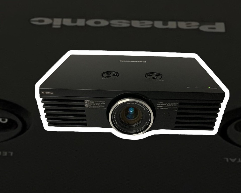 OEM PANASONIC PT-AE3000 HOME THEATER PROJECTOR, LCD FULL HD, 1600 Lumen ...