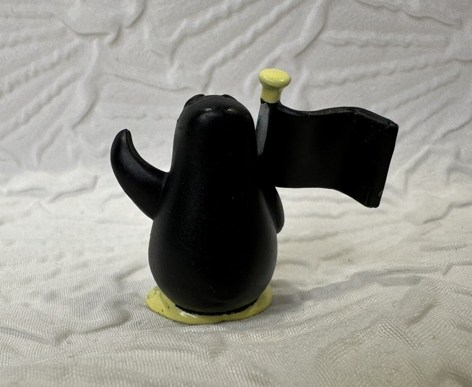 TOY STORY 2 Wheezy The Penguin PVC Figure 1.5in Doll PIXAR with Flag ...