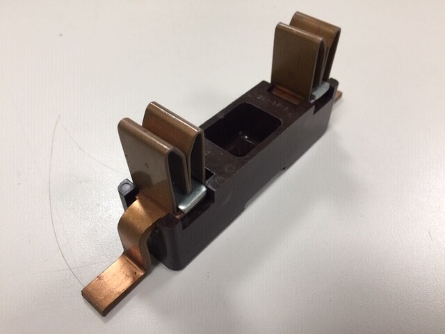 ZINSCO SYLVANIA GTE Replacement Meter Socket Block 125 amp max 120/240v ...