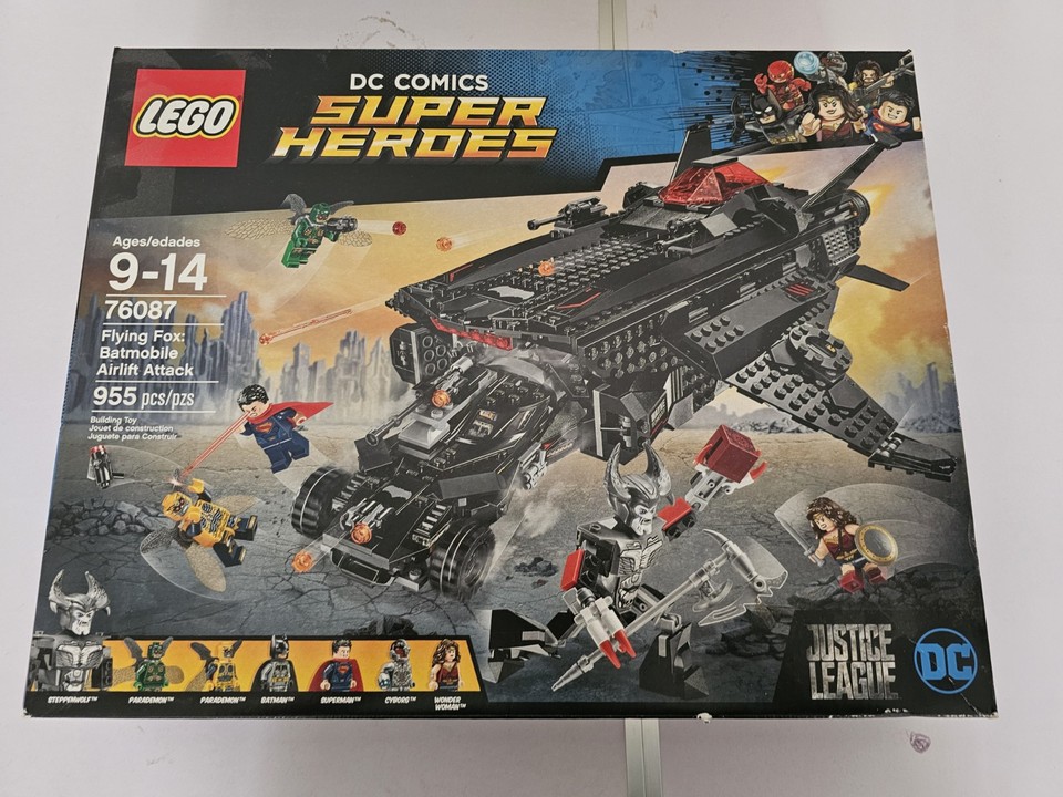 LEGO DC Comics Super Heroes: Flying Fox: Batmobile Airlift Attack ...