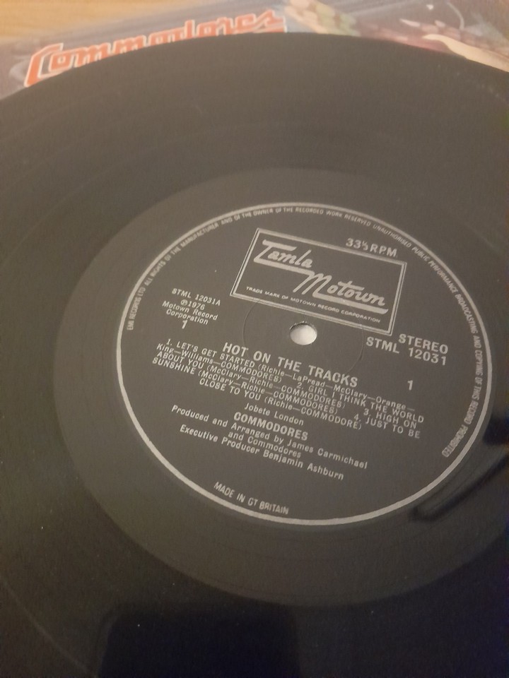 Commodores Hot On the Tracks - Vinyl LP - 1976 - STML 12031 - VG+ | eBay UK