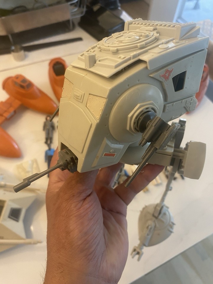 LOT 26 VINTAGE STAR WARS FIGURES SHIPS KENNER GMFGI AT-ST CLOUD CAR ...