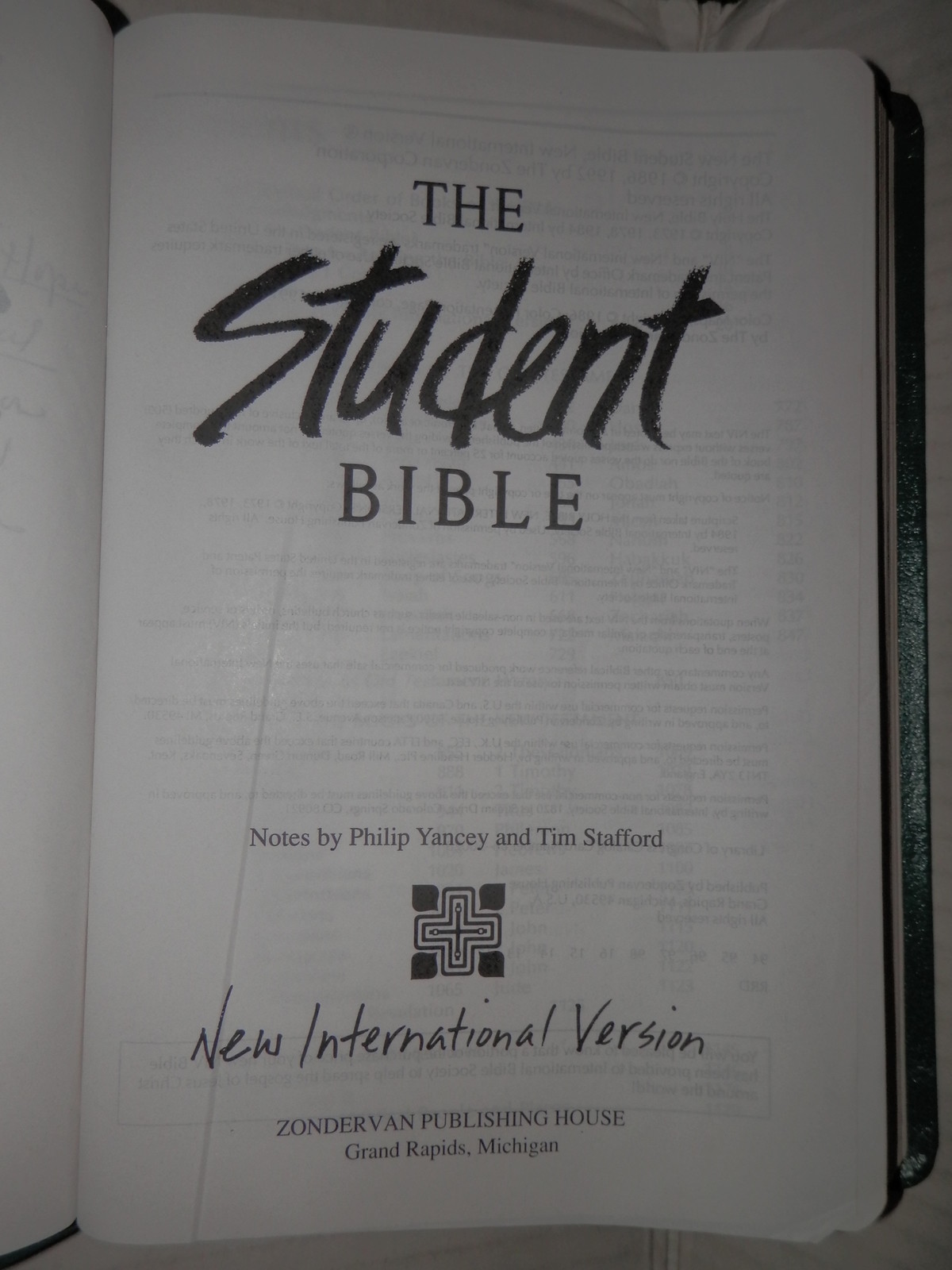 THE STUDENT BIBLE New International Version Zondervan Publishing House ...