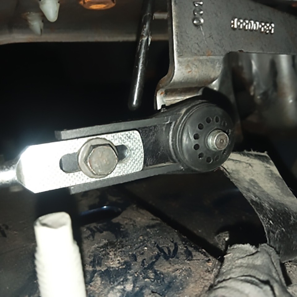 2PC Shift Cable Bushing For Chrysler PT Cruiser Neon Gear Selector ...