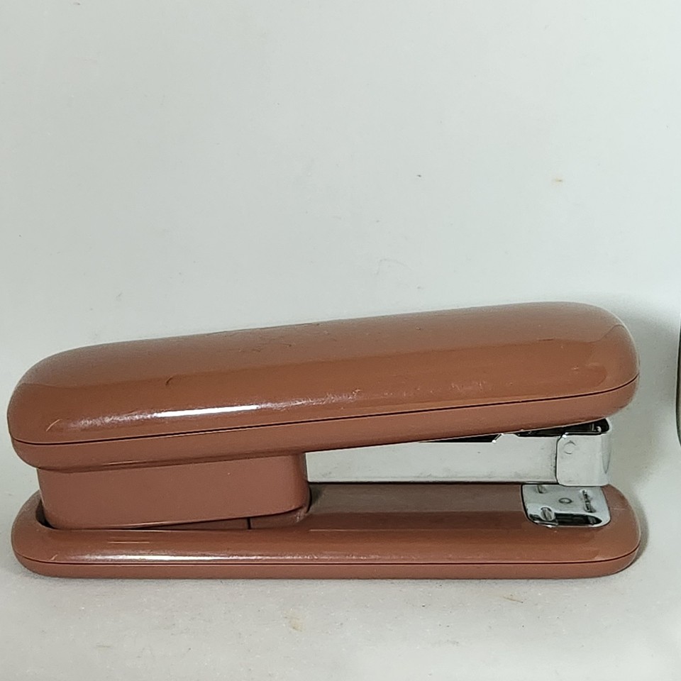 Vintage 1987 Eldon Office Products Desktop Stapler in Dusty Rose made in Japan | eBay