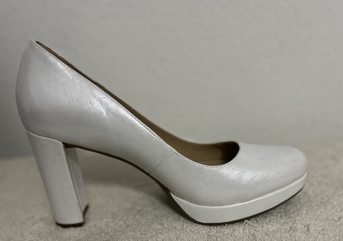 NATURALIZER Berlin Pumps Women's 9 M White Classic Platform Pump Slip ...