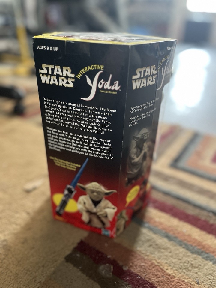 2000 Star Wars Interactive Yoda with Lightsaber NIB Tiger Electronics ...