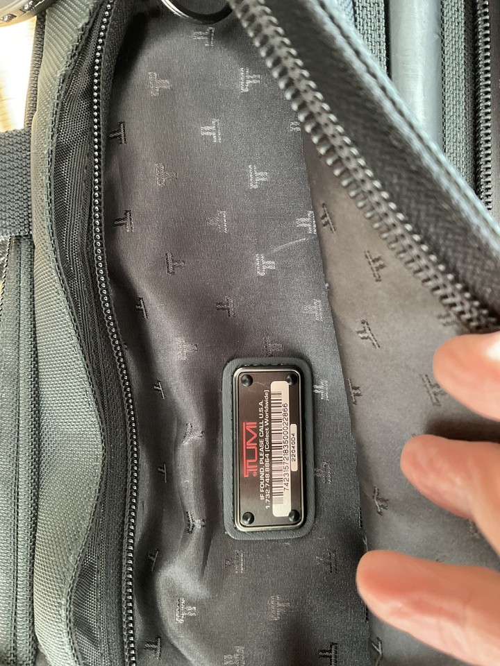 Tumi Alpha Compact 2 Wheel Weekender Carry On Overnight Bag / Duffle ...