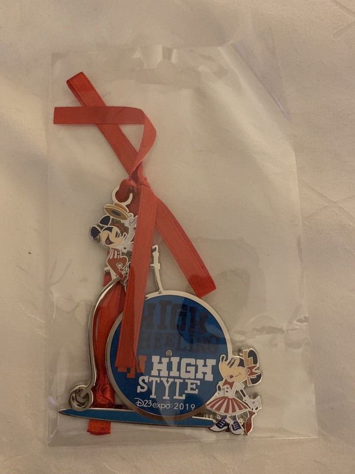 2019 Disney D23 Expo Dapper Collection Ornament with Mickey and Minnie ...