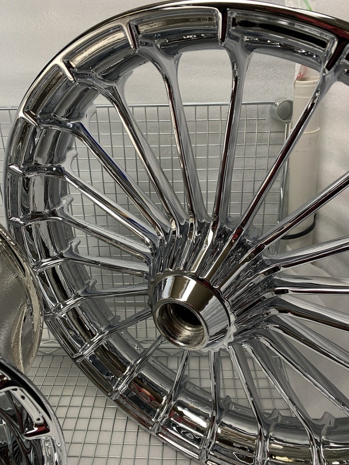 Harley CVO FRONT Turbine Wheel 2013 -17 Breakout CUSTOM CHROME RIM OEM ...