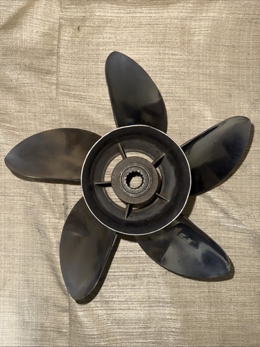 Mercury HIGH FIVE 13.5x21p 5 Blade Right Hand 48-815760-21 Propeller | eBay