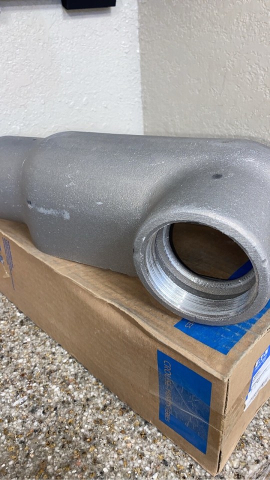 Eaton Crouse-Hinds LR889 Condulet Mark 9 Aluminum Lr Conduit Outlet ...