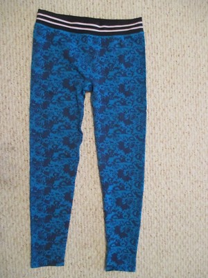 Fabletics Danielle Blue Print Yoga Capris / Leggings Size S Limited ...