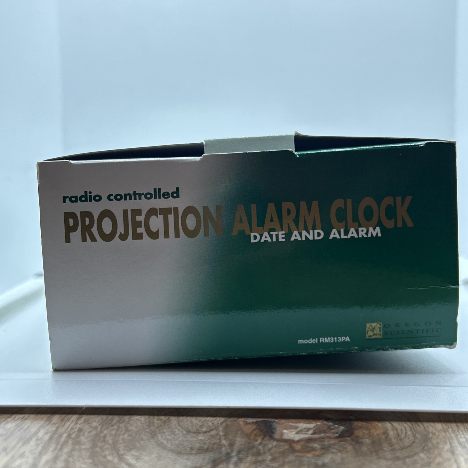 Oregon Scientific RM313PNA Self-setting Projection Alarm Clock for sale ...