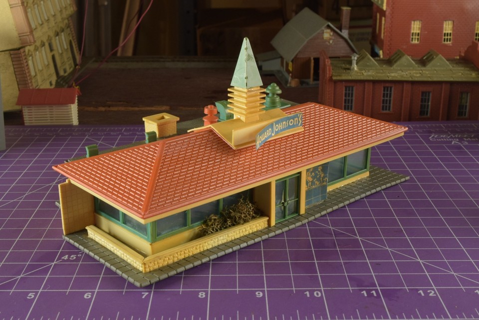 TycoKIT by POLA Howard Johnsons HO Scale Motel, old school MNO | eBay