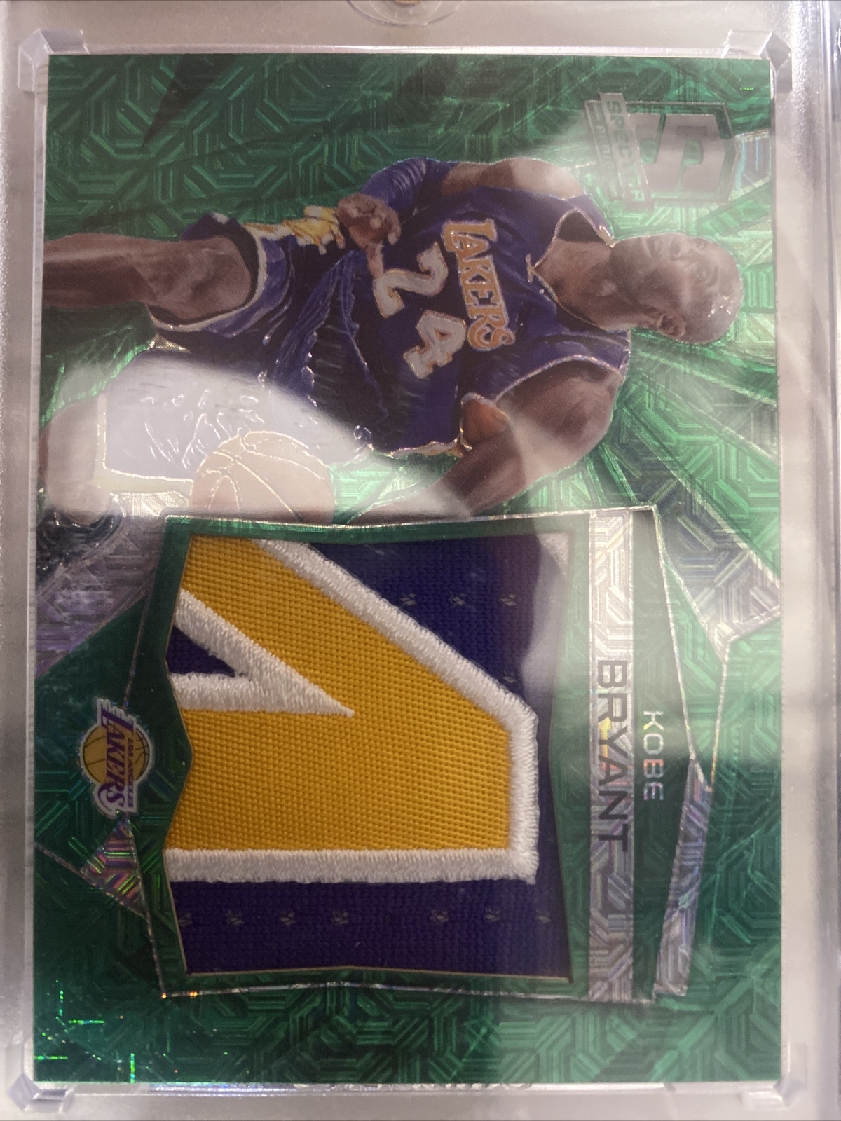 2015-16 Panini Spectra Kobe Bryant 2/5 Game Worn Patch Letter A ...