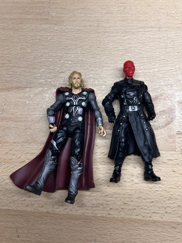 Marvel 3.75” Action Figures Universe Lot Red Skull Thor With Cape Set ...