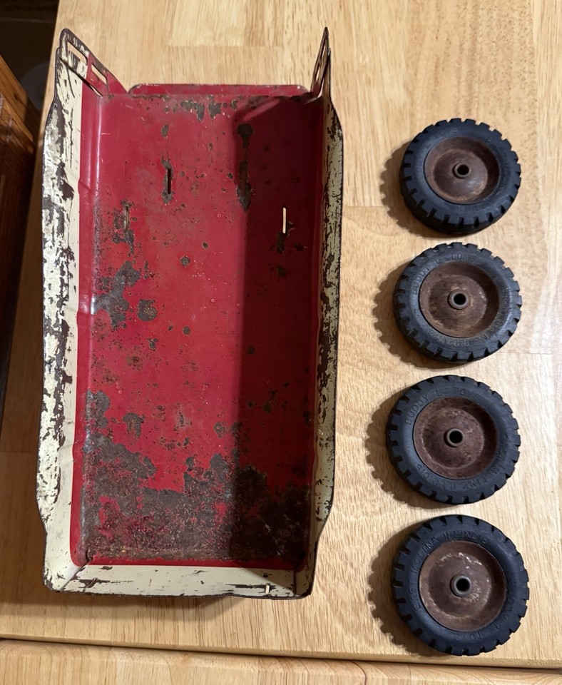 Vintage Buddy L Pressed Steel "Repair-It" Unit Truck Bed only & 4 Tires ...