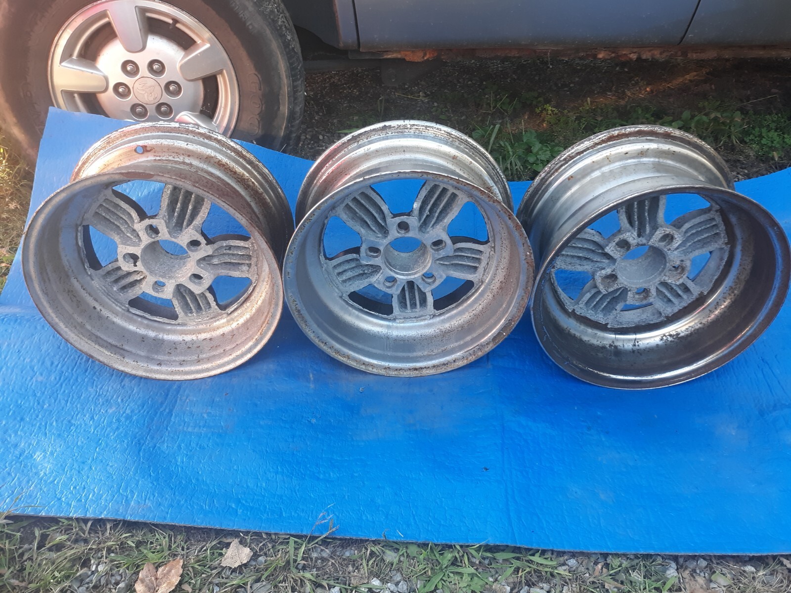 American Racing (?) Daisy Coke Bottle 15x7 / 15x8 Wheels (3) Uni-lug ...