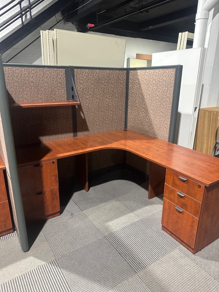 6’ x 6’ Cubicles / Partions w/ Cherry Laminate Desks | eBay