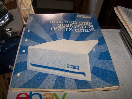 digital RL01/RL02 DISK SUBSYSTEM USER'S GUIDE EK-RL012-UG-001- 1978 1st ...