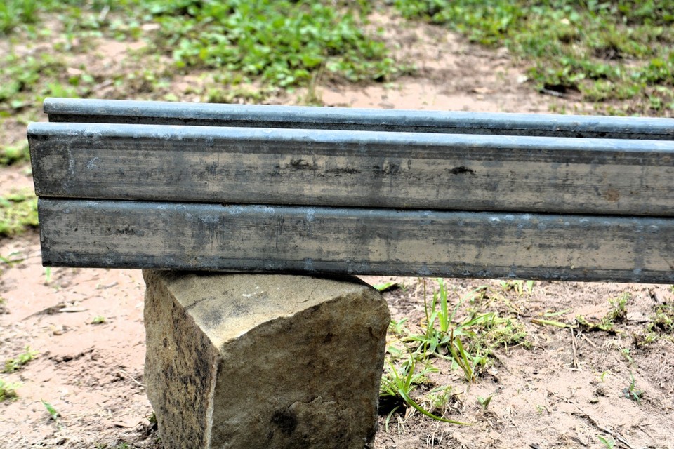 1-5/8" x 3-1/4" HOT DIP H-Strut Channel P1000- Short Slots 10 ft. | eBay