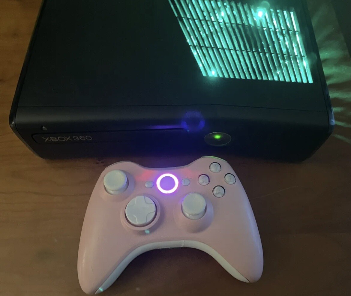 Pink Xbox 360 Console