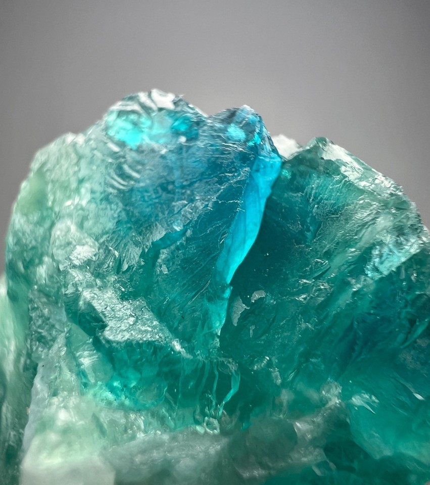 Magnificent Fluorescent Green Hauyne Crystals from Afghanistan-108 Ct ...