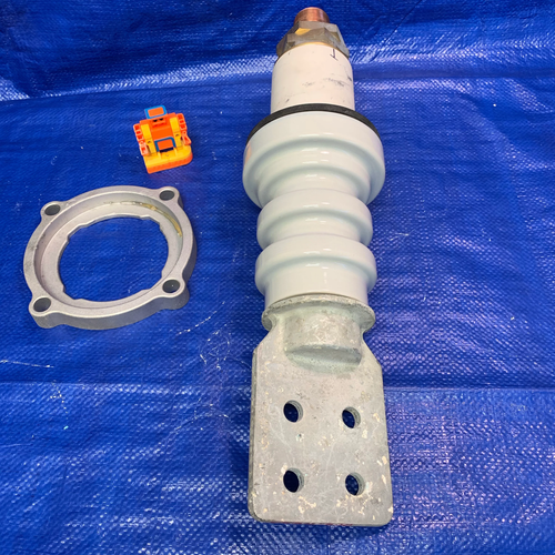 H-J Enterprises Virginia Transformer Warco 55331300 (VT) Bushing, 1-3/8 ...