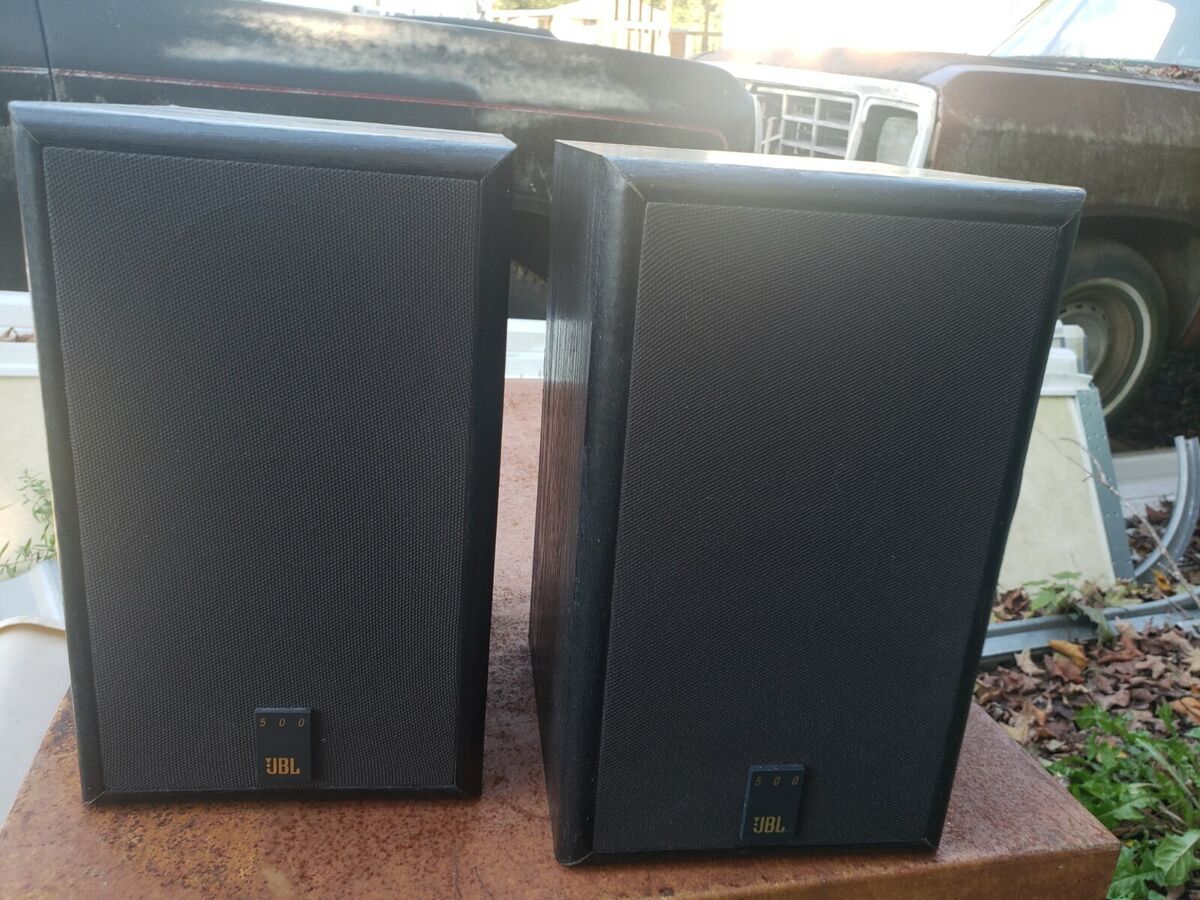 PAIR of VINTAGE BOOKSHELF JBL500 SPEAKER SYSTEM WORKS GREAT PAIR of VINTAGE BOOKSHELF JBL500 SPEAKER SYSTEM WORKS GREAT