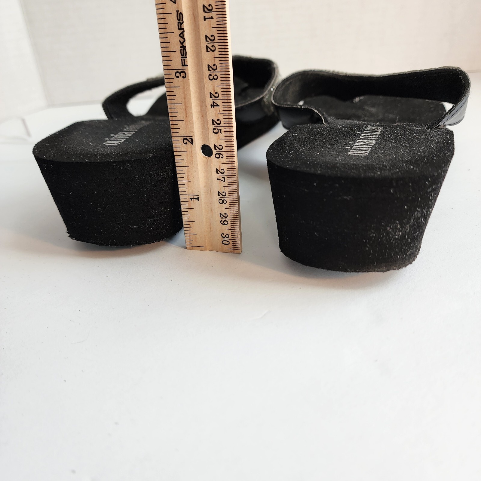 Olivia Miller women's glitzy rhinestone thong wedge sandal flip flop Size 10 | eBay