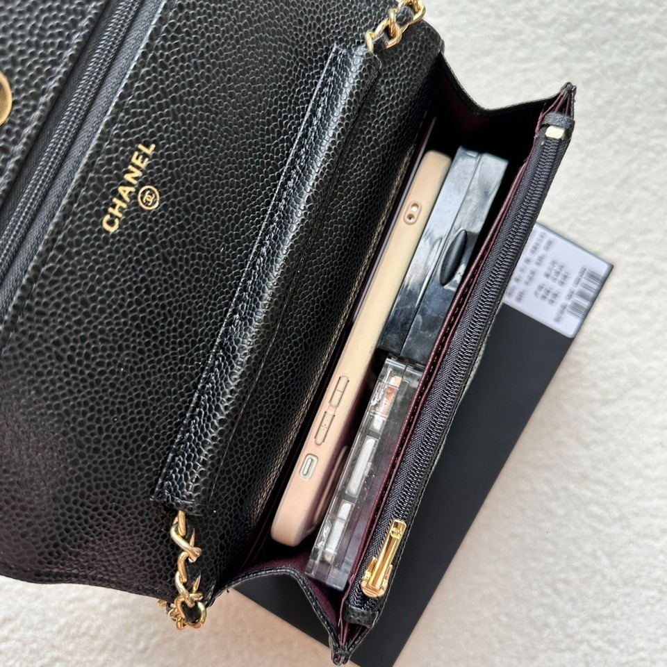 NEW | Chanel Wallet on Chain Gold-tone CC logo & chain | eBay