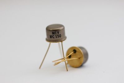 MC150 MEV GOLD TRANSISTOR NOS( New Old Stock ) 1PC. C252U5F140414 | eBay
