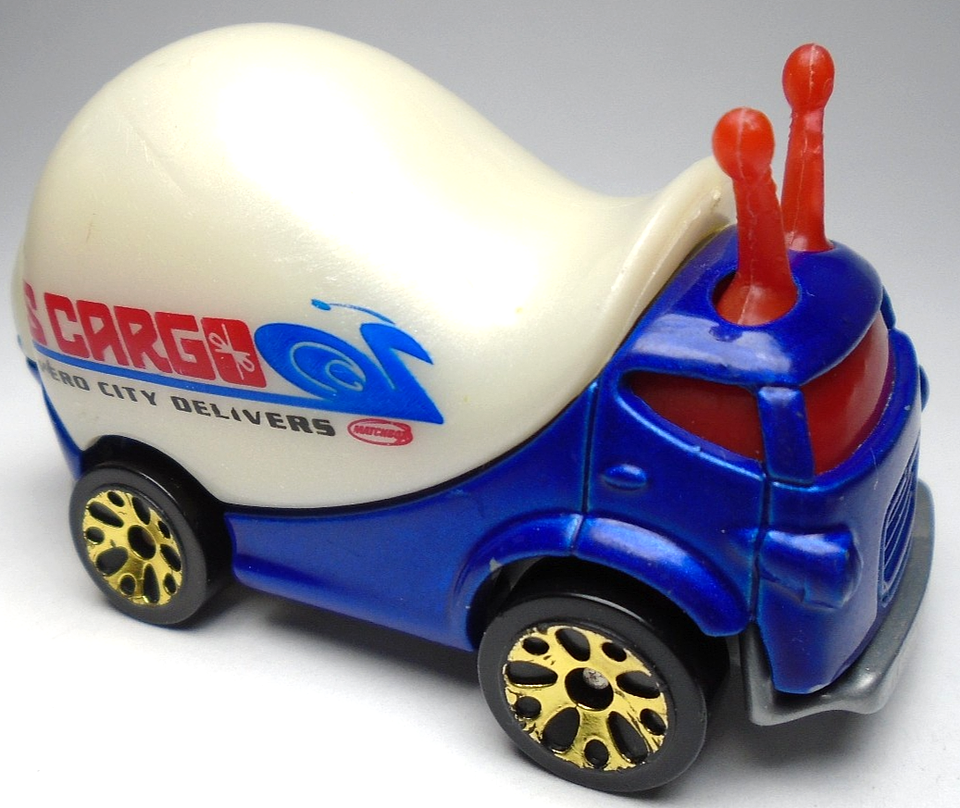2004 MATCHBOX ULTRA HEROES SNAIL TRUCK S CARGO PURPLE DIECAST 2 1/2" W ...