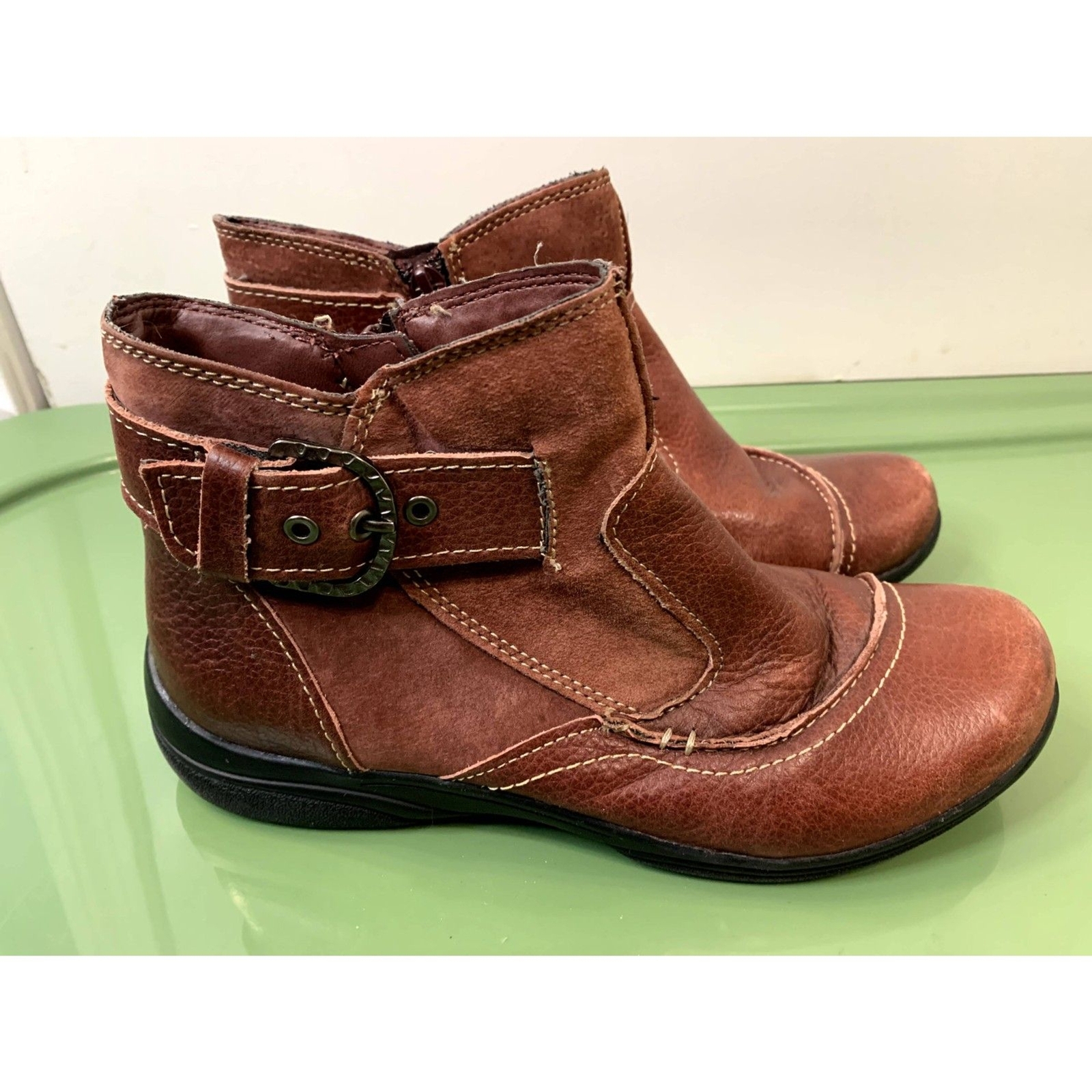Earth Origins Dayton Burgundy Leather Booties Size 8 | eBay